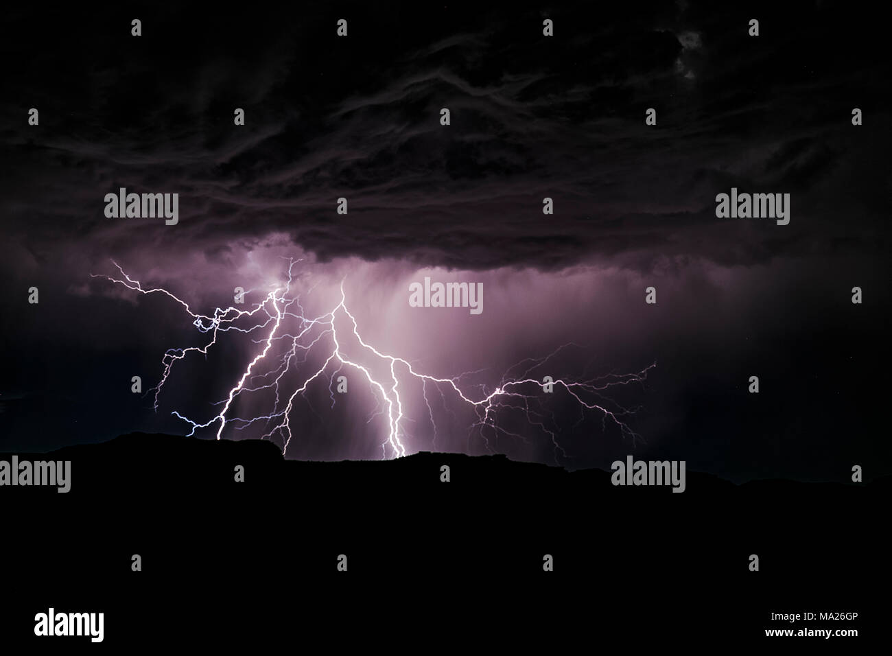 Lightning hi-res stock photography and images - Alamy