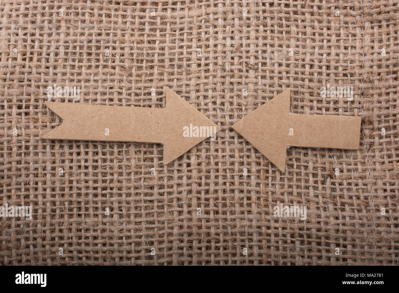 Paper arrows solution hi-res stock photography and images - Alamy