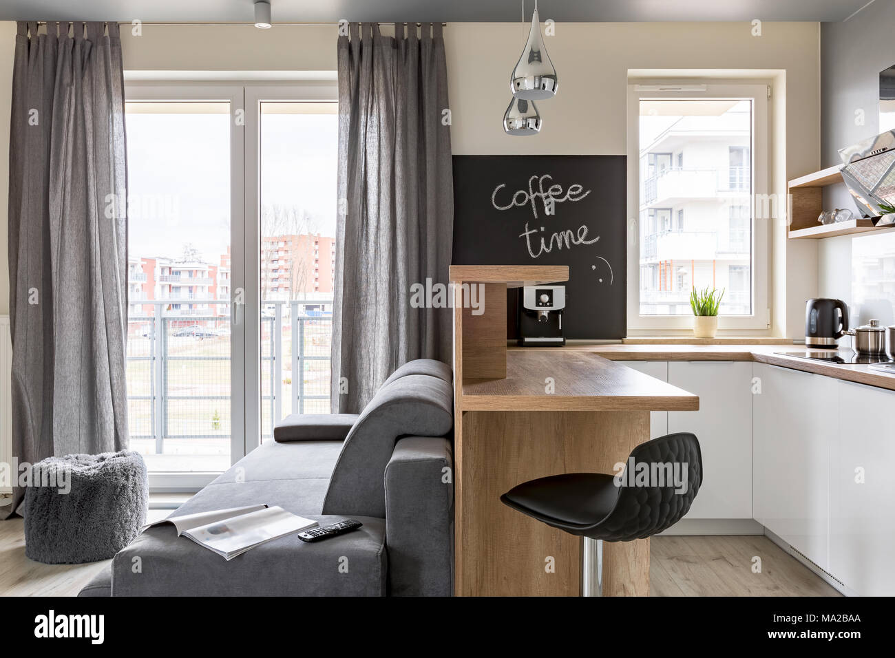 Cozy, multifunctional flat with kitchen and living room combined Stock ...