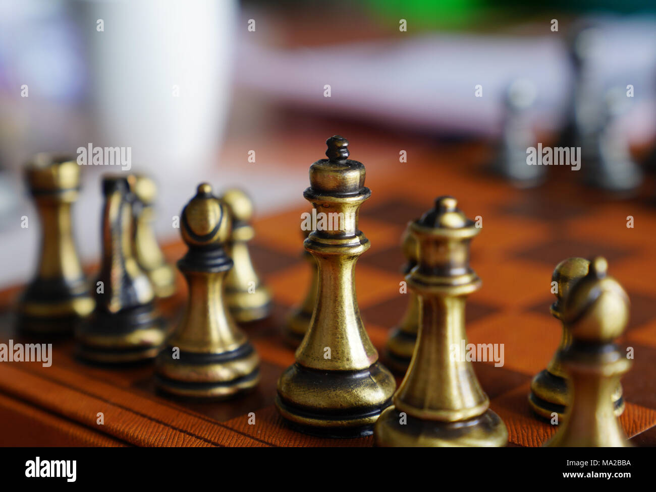 Metal chess pieces hi-res stock photography and images - Alamy
