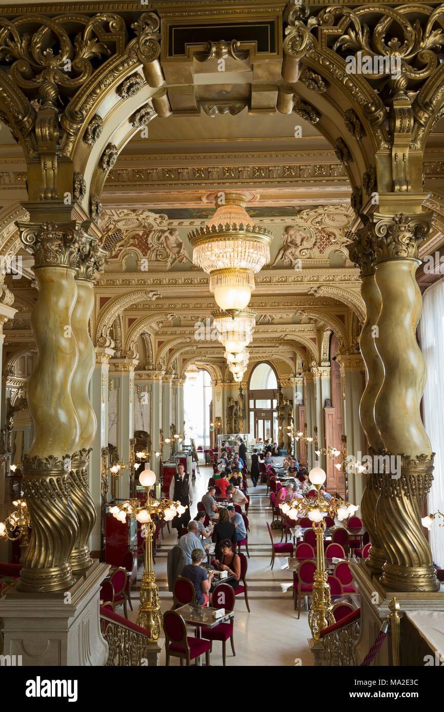 New york café budapest hi-res stock photography and images - Alamy
