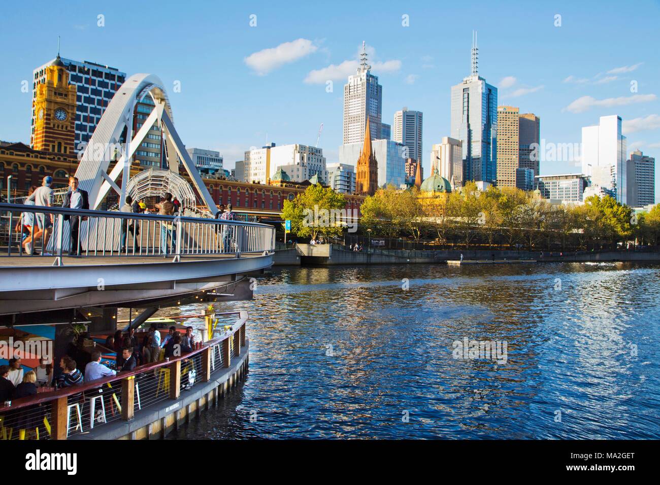 The pedestrian bridge over the Yarra River, Melbourne, Australia Stock ...
