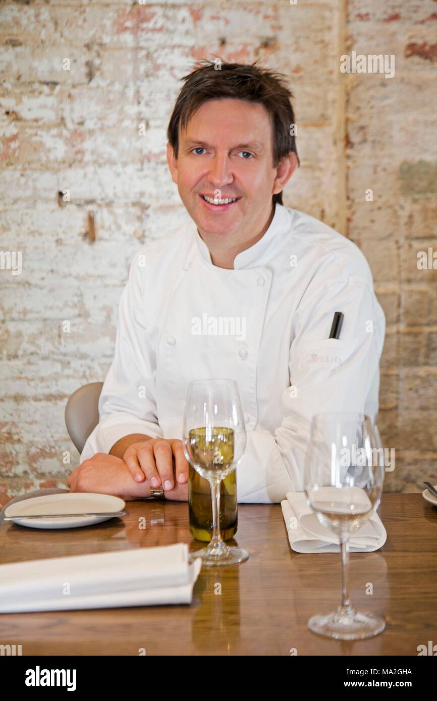 Andrew mcconnell hi-res stock photography and images - Alamy