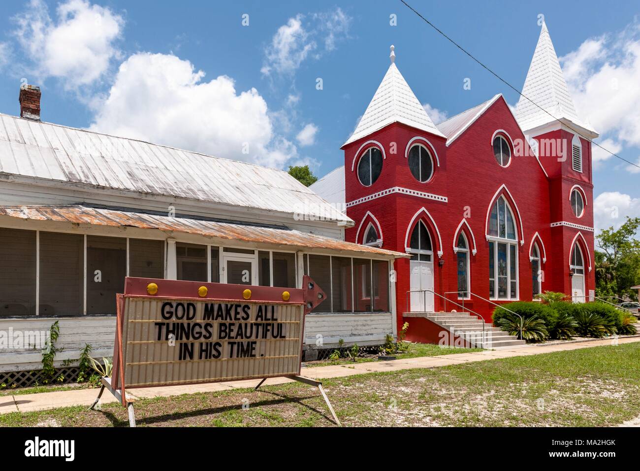 United methodist church sign hi-res stock photography and images - Alamy