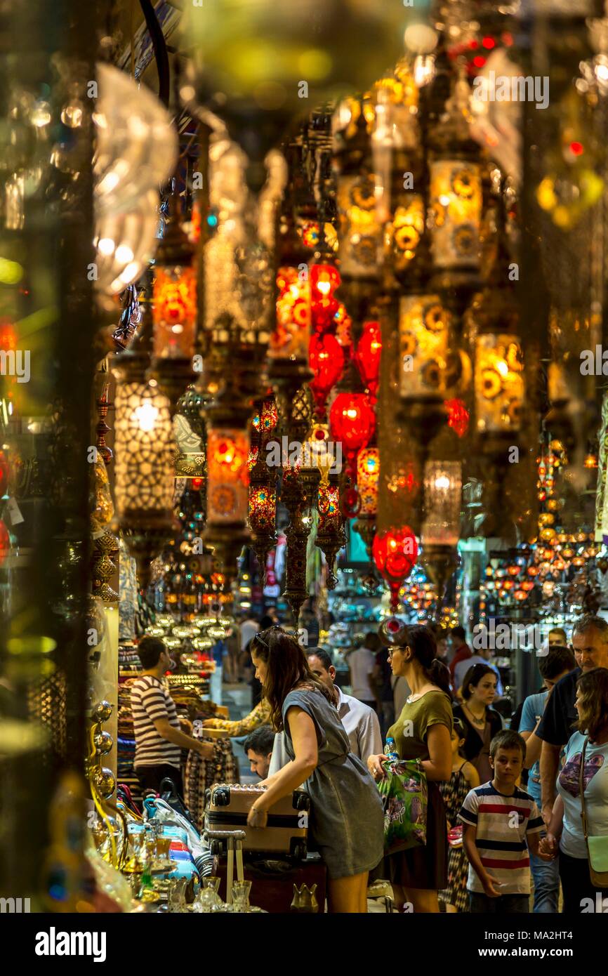 Shopping in the Great Bazaar, Istanbul, Turkey Stock Photo - Alamy