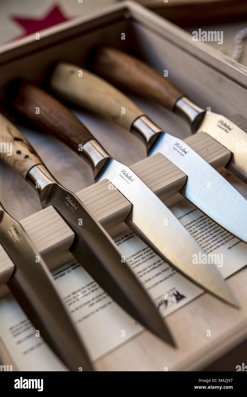 Knives with horn handles Stock Photo - Alamy
