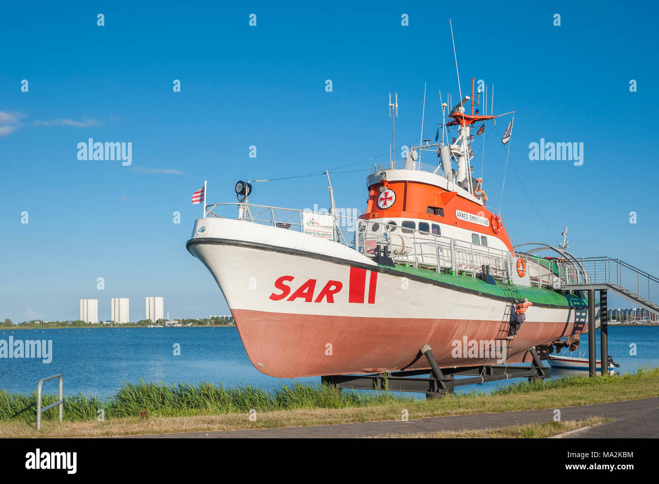 Sar ship hi-res stock photography and images - Alamy