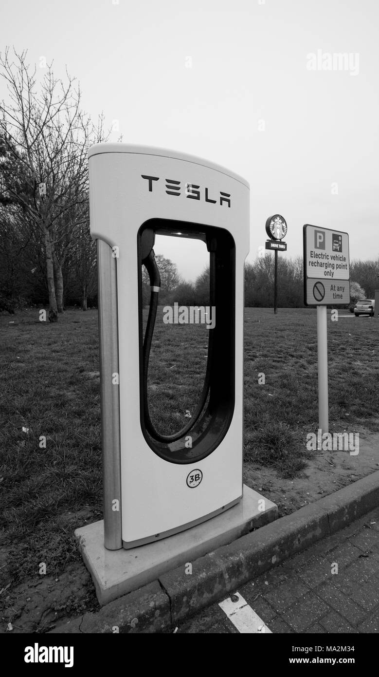 Electric car recharging points at Warwick Service Station on the M40 ...