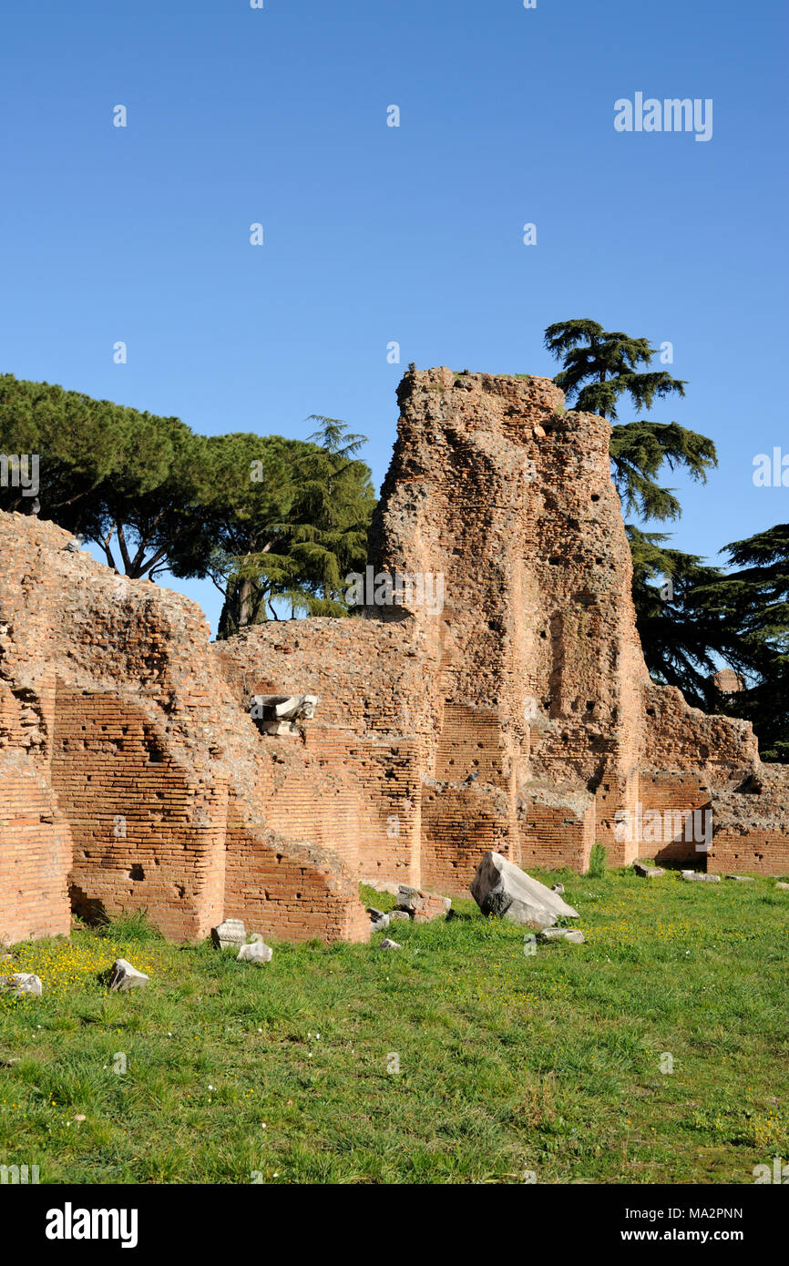 Italy, Rome, Palatine Hill, Domus Flavia, aula regia (audience chamber ...
