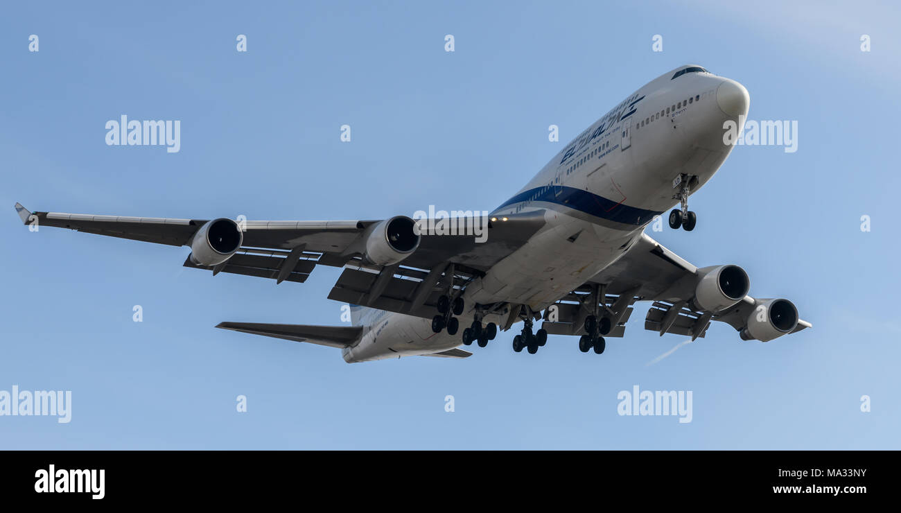EL-Al Boeing 747 landing at London Heathrow Airport Stock Photo - Alamy