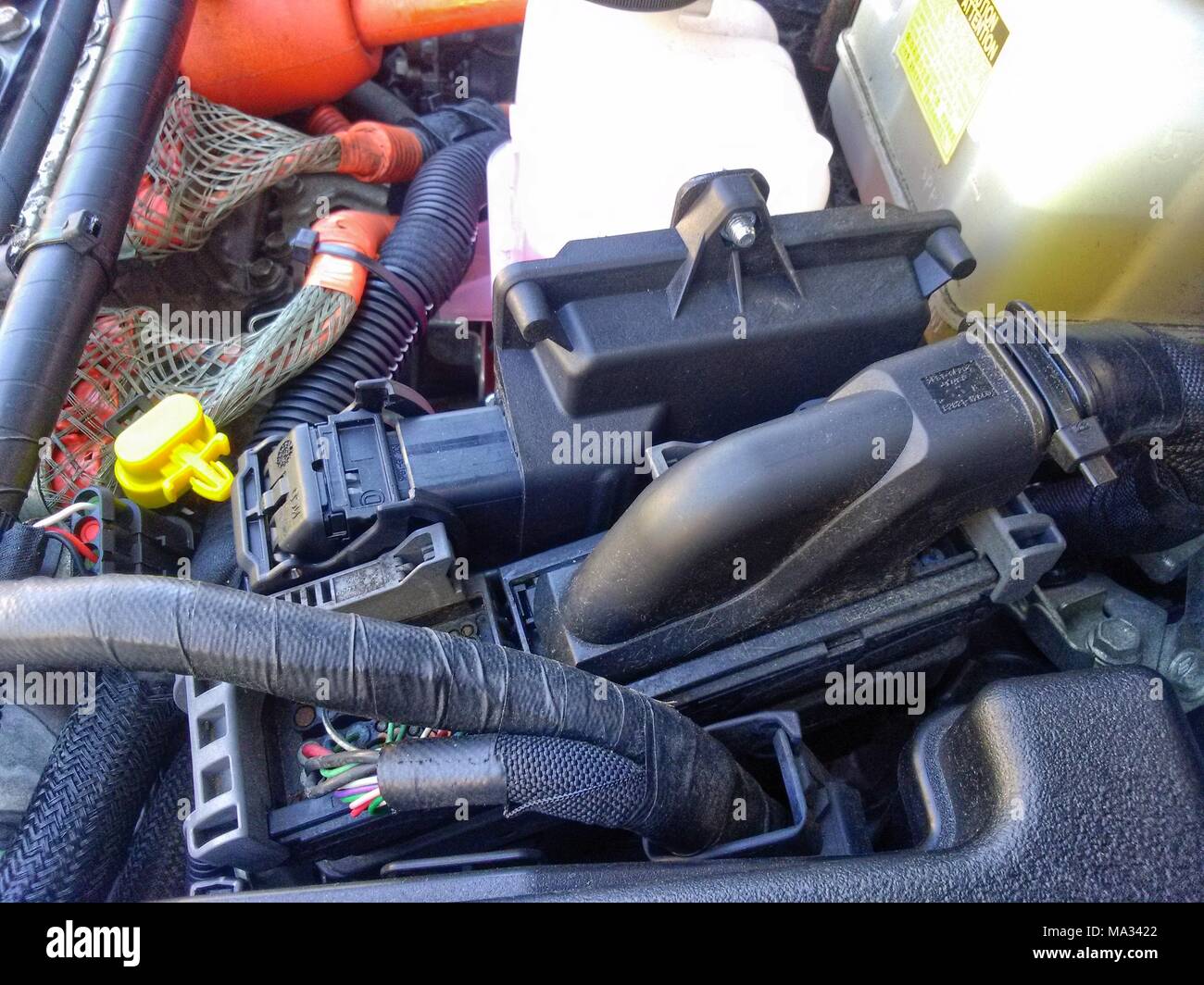 Toyota prius gas electric hybrid engine hi-res stock photography and ...