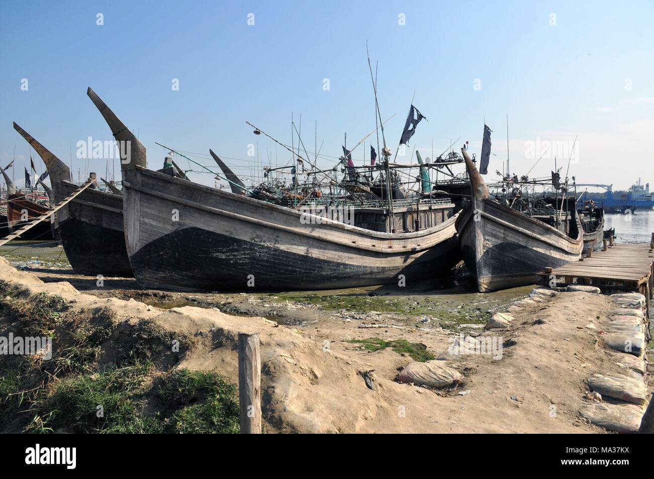 Wooden ships on river Karnaphuli on 15.01.2015 in Chittagong ...