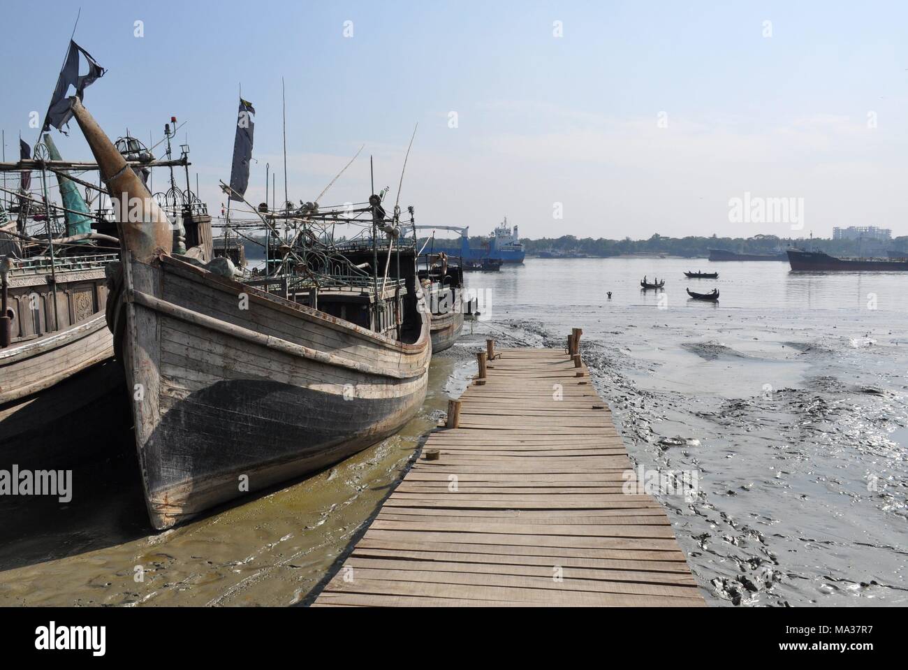 Port on the karnaphuli river hi-res stock photography and images - Alamy