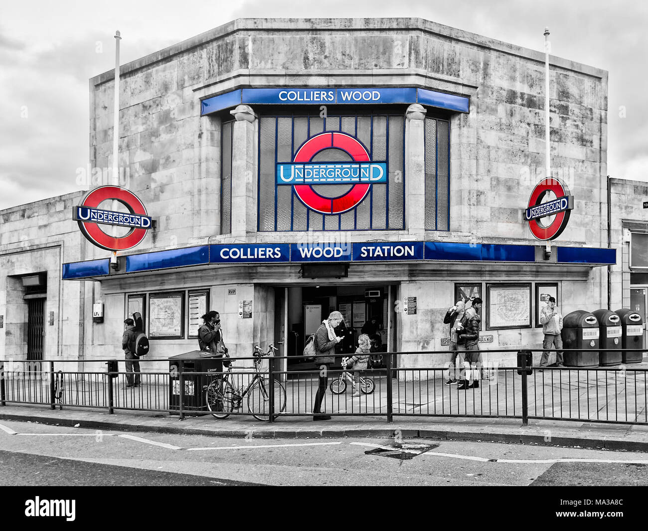 Colliers wood hi-res stock photography and images - Alamy