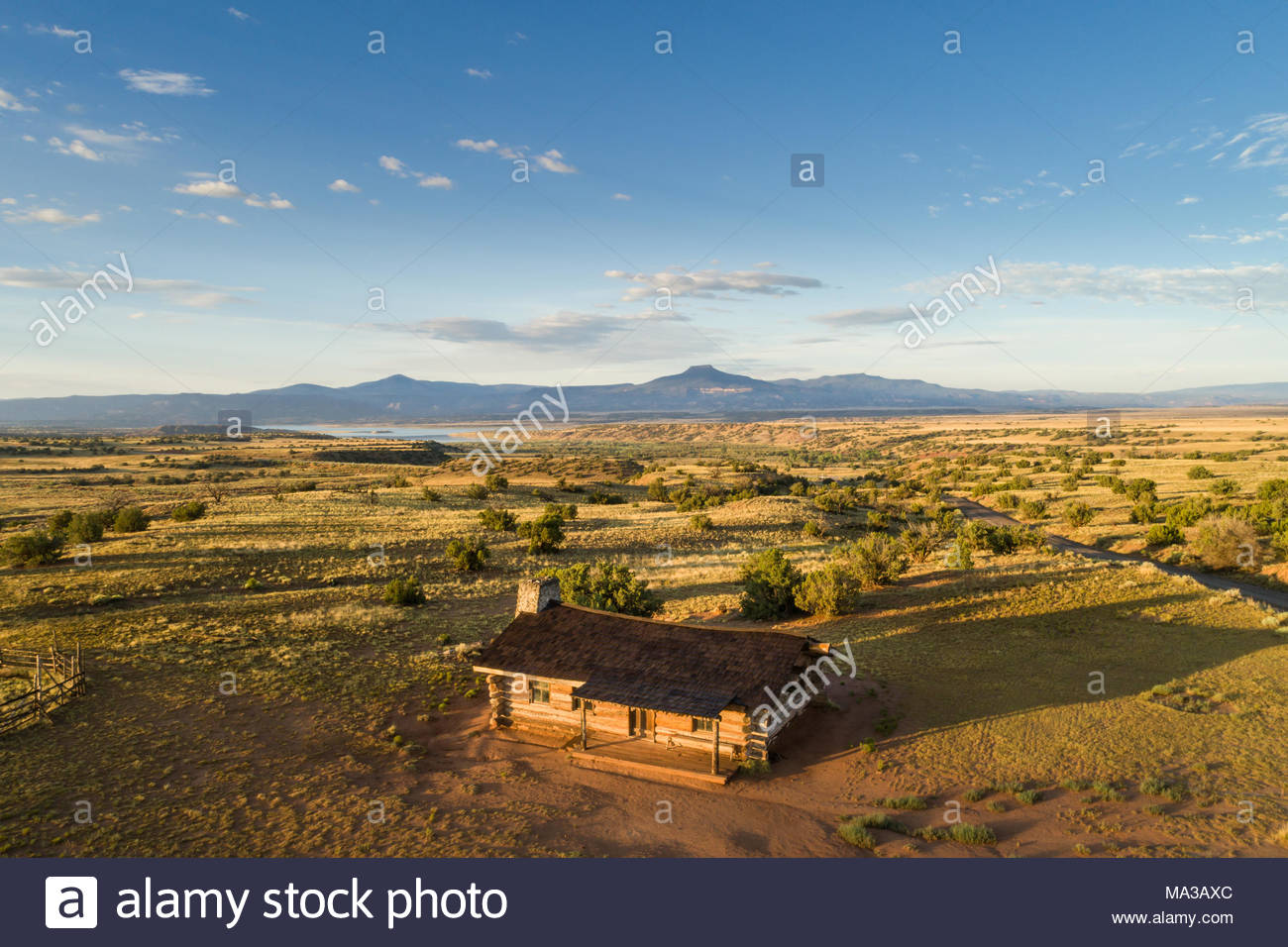 Log Cabin Retreat High Resolution Stock Photography and Images - Alamy
