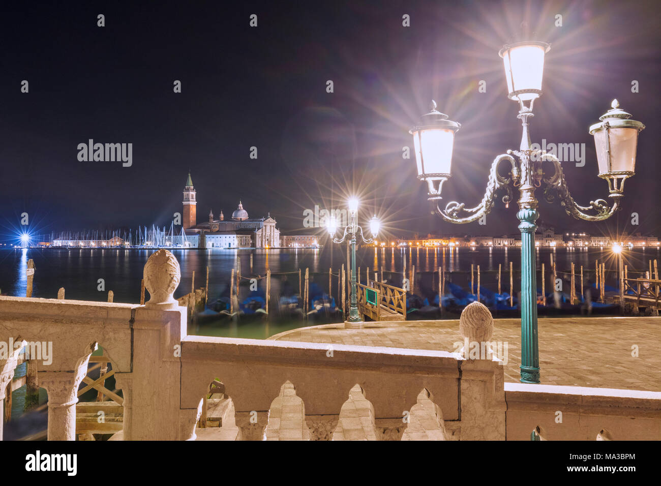 Lamp post of venice hi-res stock photography and images - Alamy
