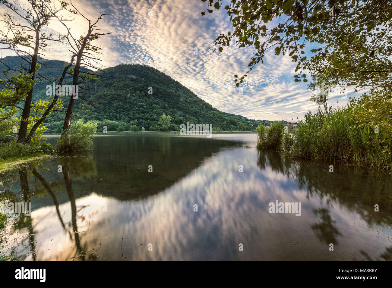 Lago segrino hi-res stock photography and images - Alamy