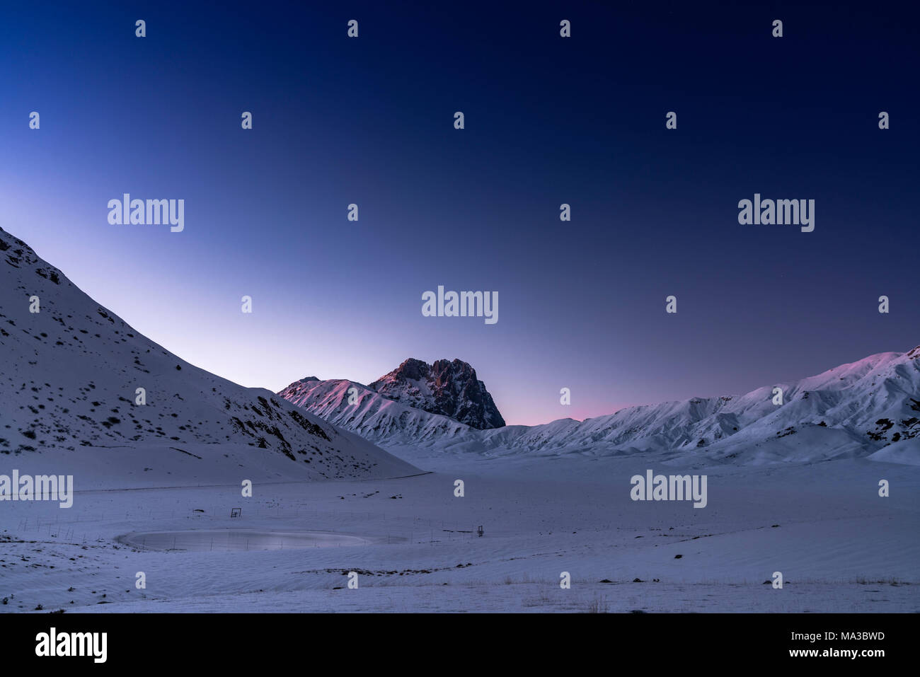 Gran sasso ditalia national park hi-res stock photography and images ...