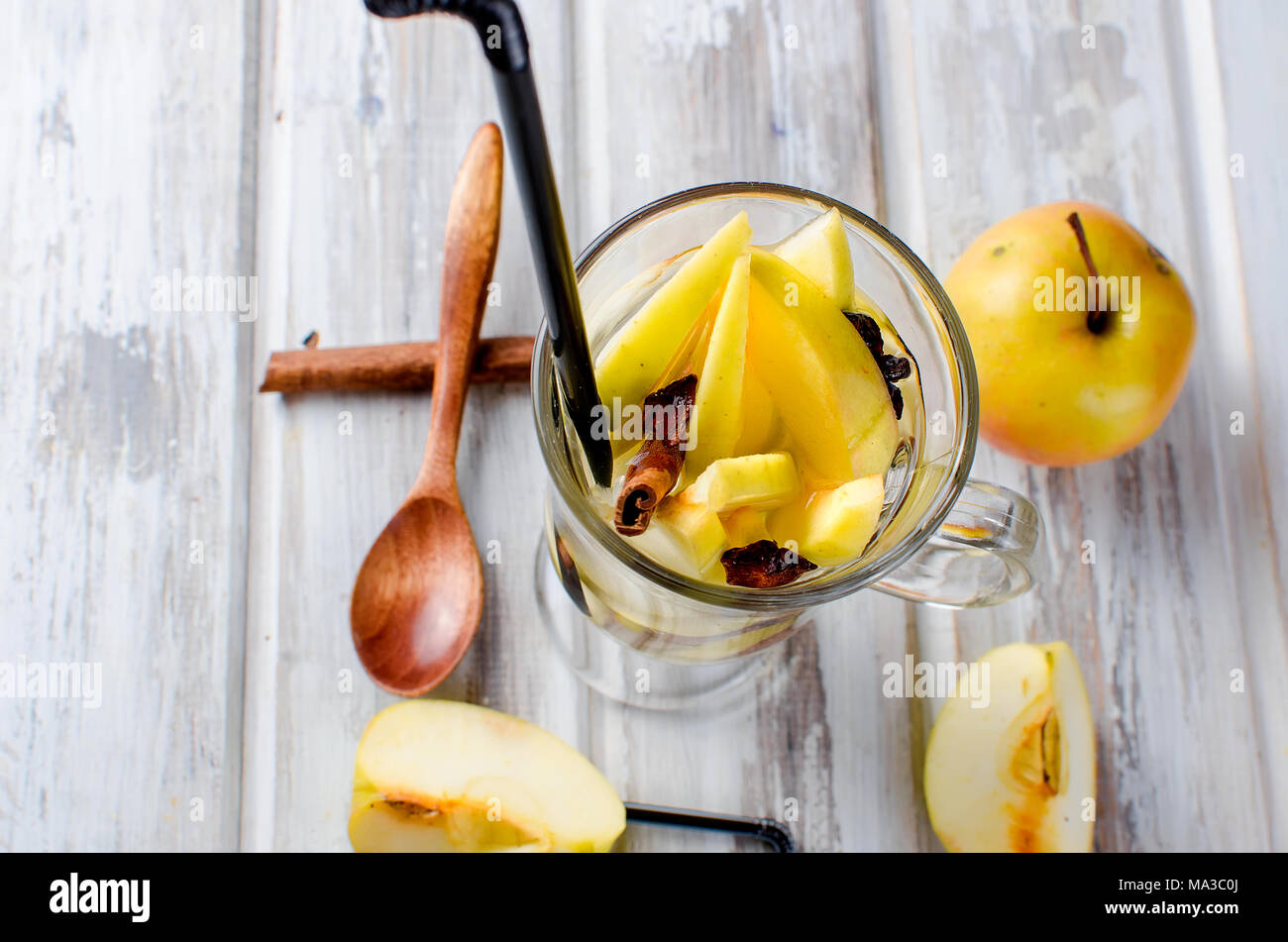 Autumn cocktail. Infused diet detox water with apples and spices ...