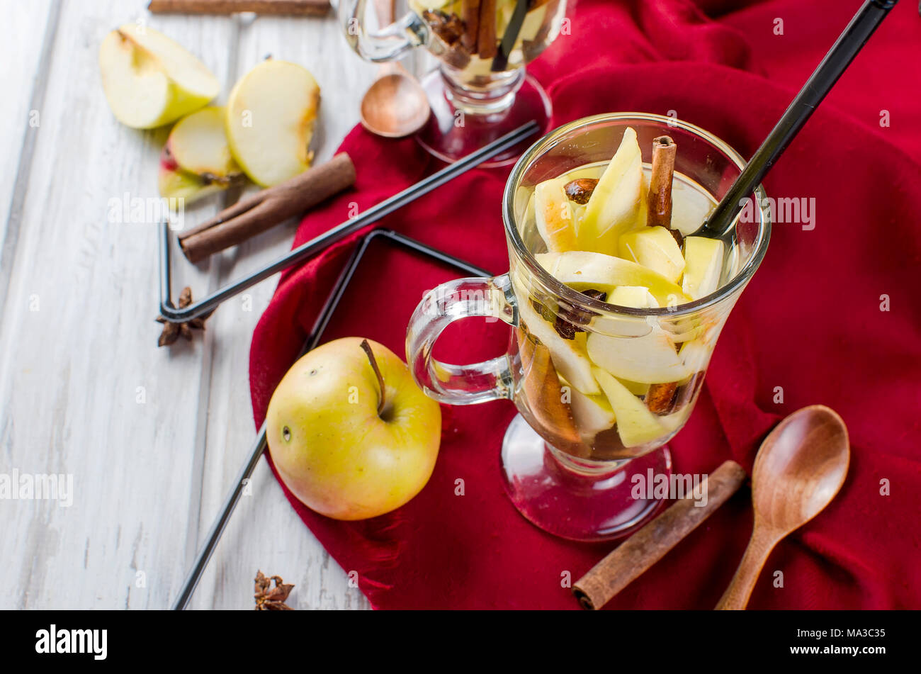 Autumn cocktail. Infused diet detox water with apples and spices ...