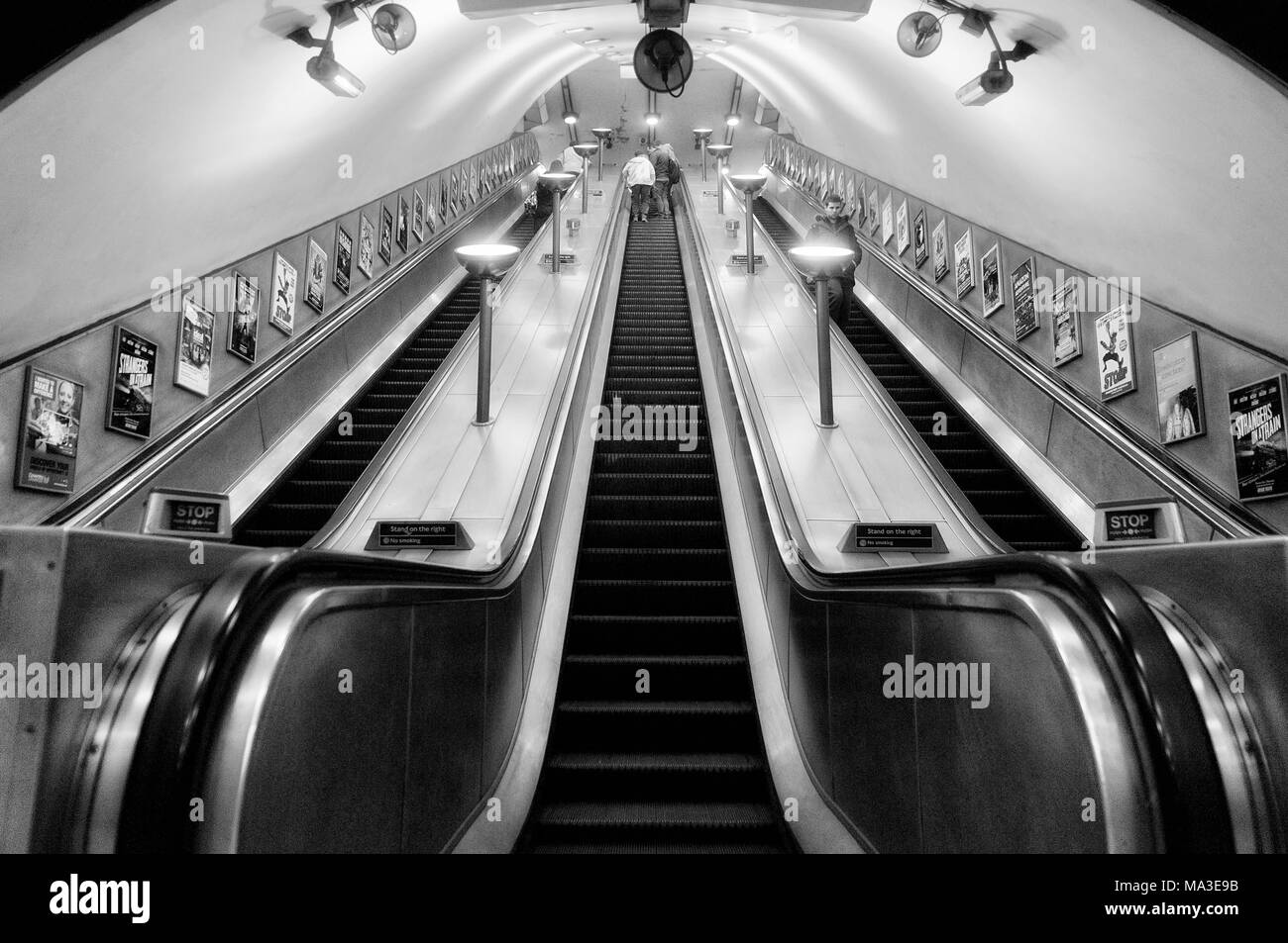 London Underground Tube Station: Turnpike Lane Stock Photo - Alamy London Underground Tube Station: Turnpike Lane Stock Photo - Alamy