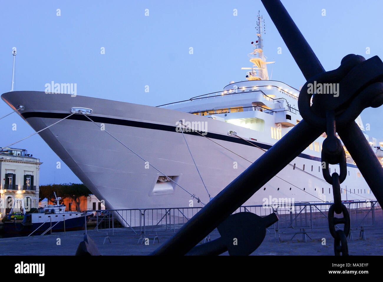 Syracuse port hi-res stock photography and images - Alamy