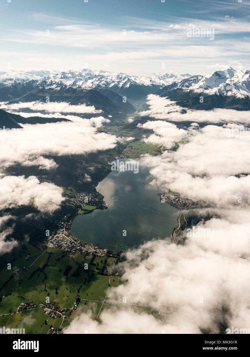 Picture lake hi-res stock photography and images - Alamy