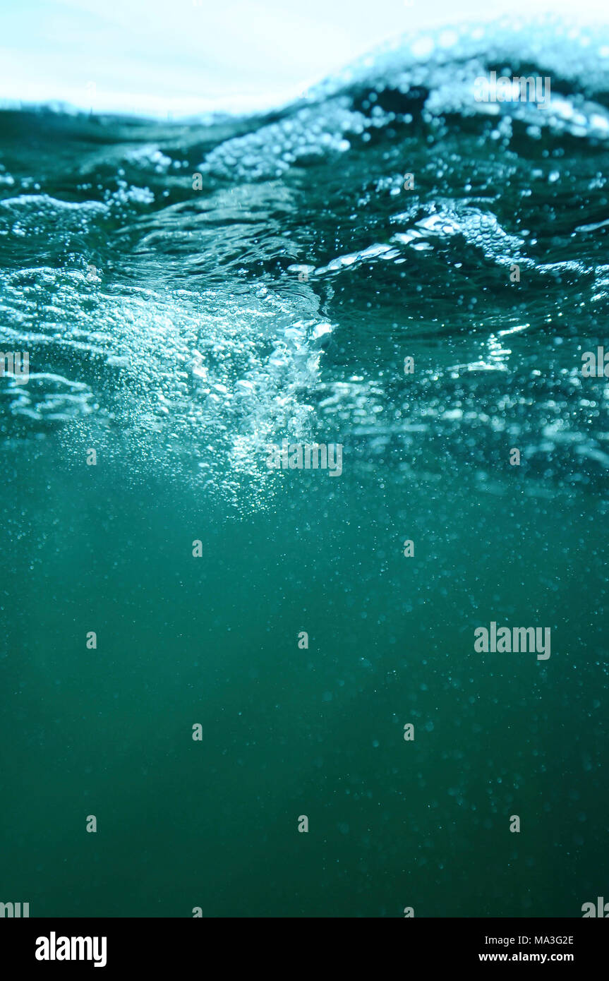 Under wave hi-res stock photography and images - Alamy