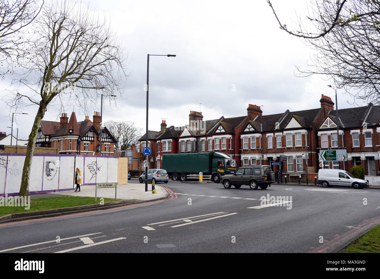Tottenham north london street hi-res stock photography and images - Alamy