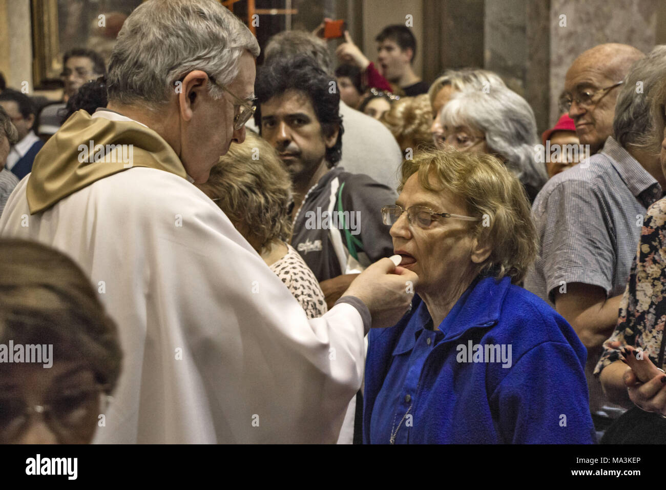 Solemn communion hi-res stock photography and images - Alamy