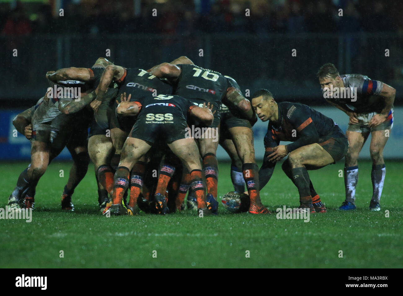 Rugby league scrum hi-res stock photography and images - Alamy