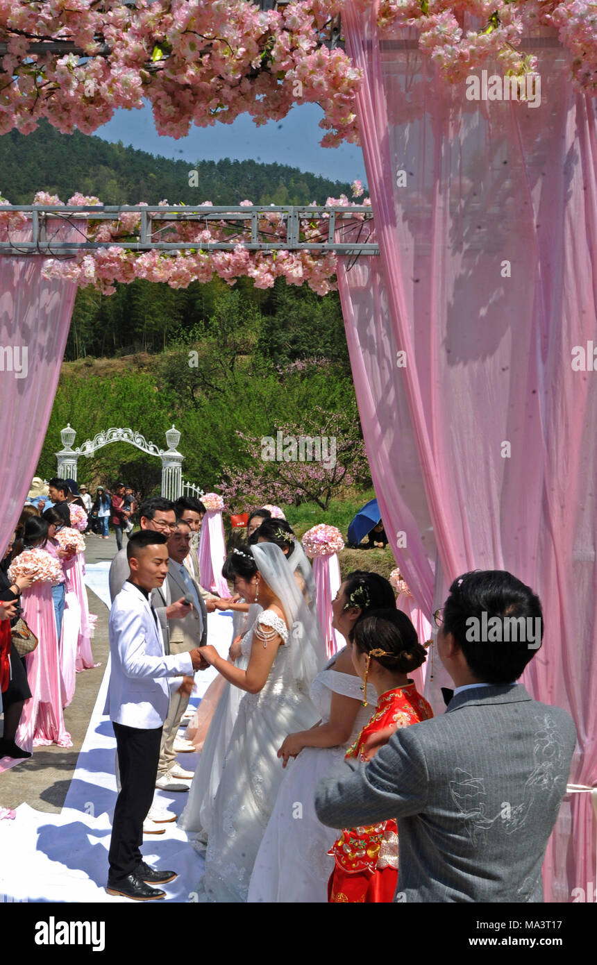 Tonglu, China's Zhejiang Province. 29th Mar, 2018. New couples take ...
