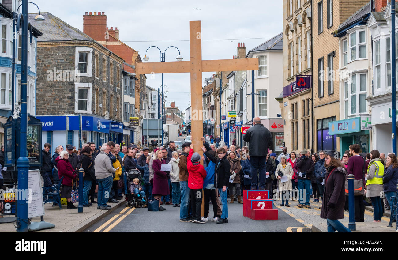 Preacher in front of crowd hi-res stock photography and images - Alamy