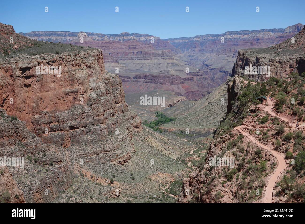 A view of a path in the Grand Canyon (Arizona, USA Stock Photo - Alamy