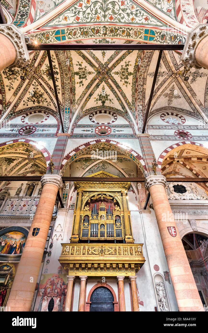 Ciesa di Santa Anastasia, Verona, Veneto, Italy Stock Photo - Alamy