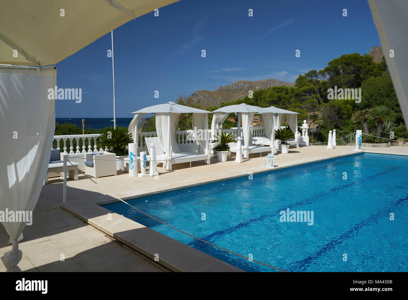 Private baths hi-res stock photography and images - Alamy