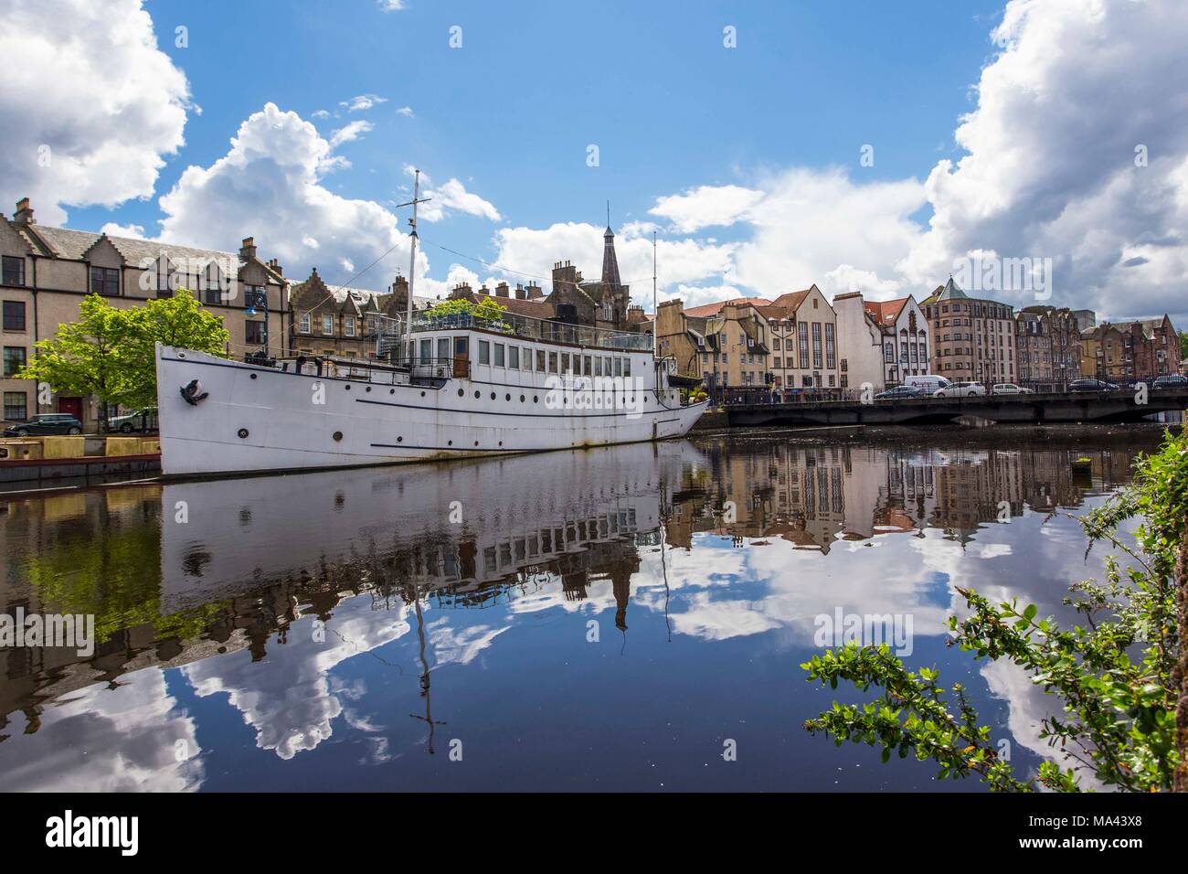 Shore area hi-res stock photography and images - Alamy