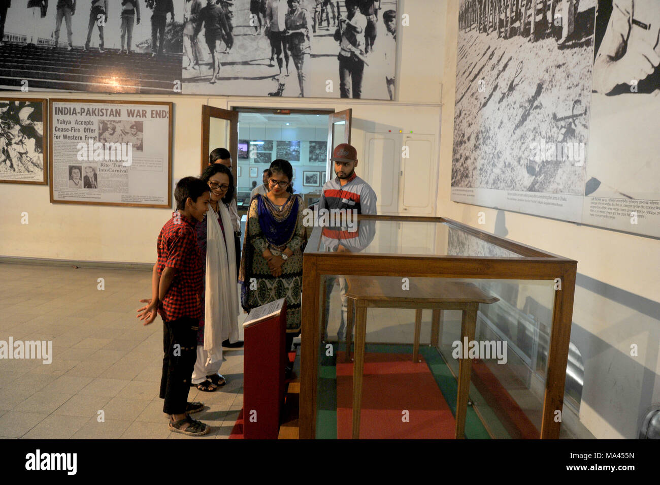 Bangladesh National museum in Dhaka Stock Photo - Alamy
