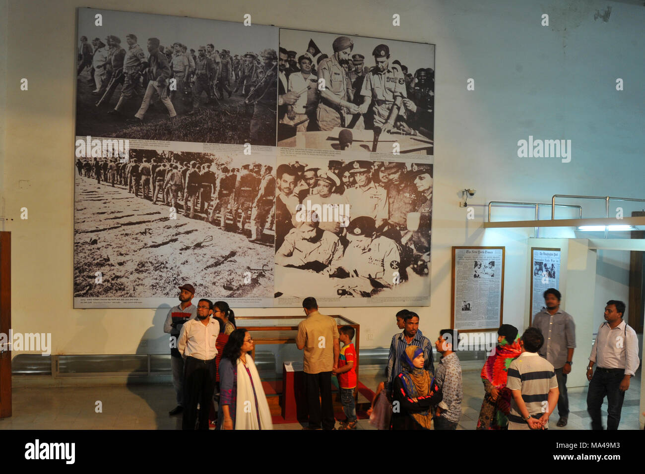 Science museum poster display hi-res stock photography and images - Alamy