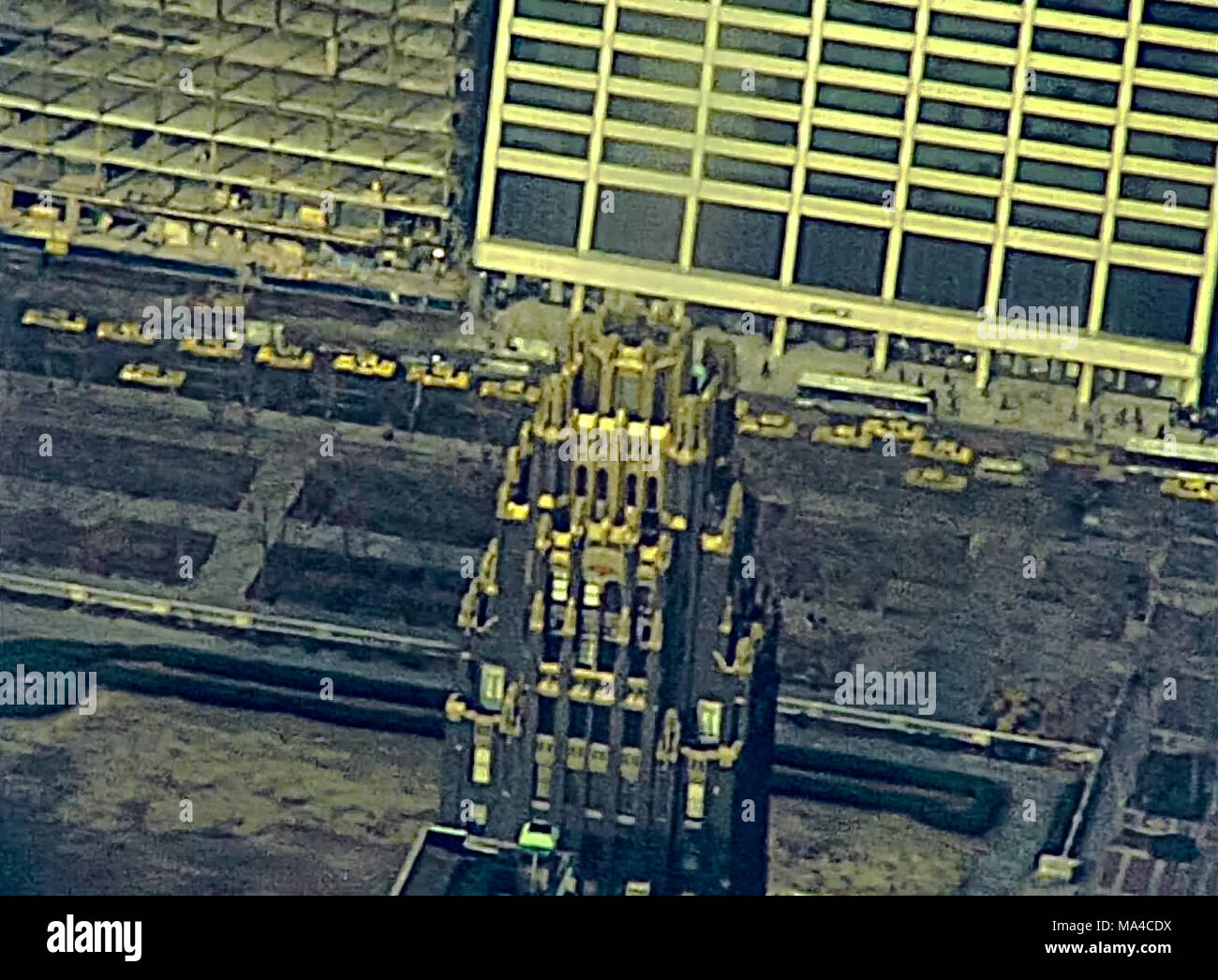 80s building hi-res stock photography and images - Alamy