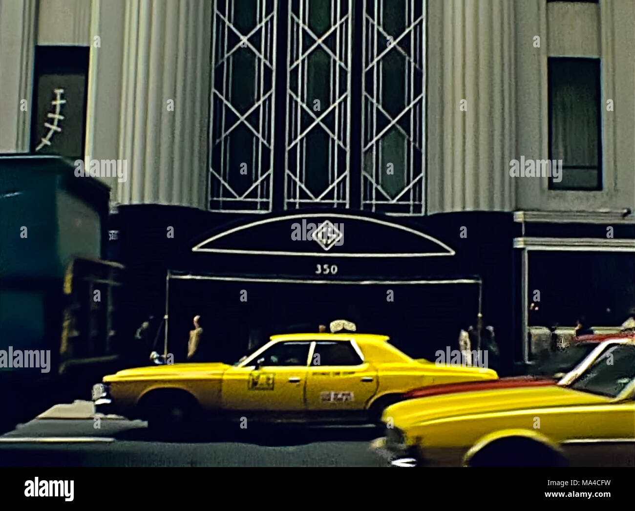 80s building hi-res stock photography and images - Alamy