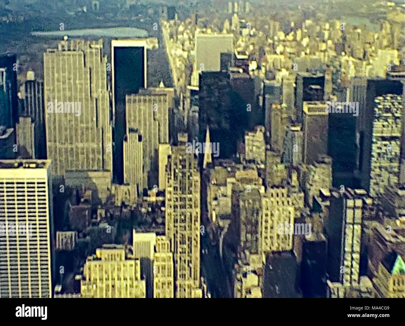 Archival new york city skyscrapers hi-res stock photography and images ...