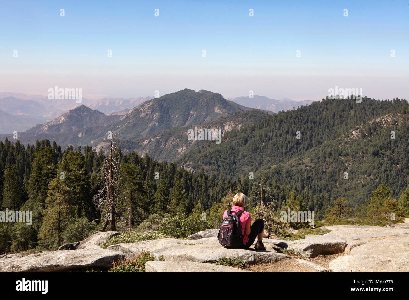A view over Sequoia National Park in California Stock Photo - Alamy