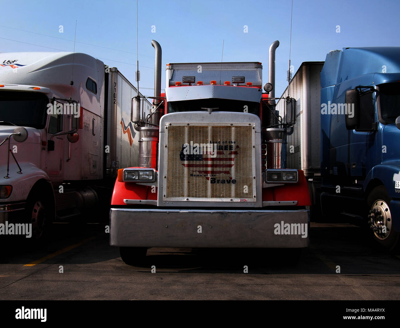 Slogan vehicle truck lorry hi-res stock photography and images - Alamy