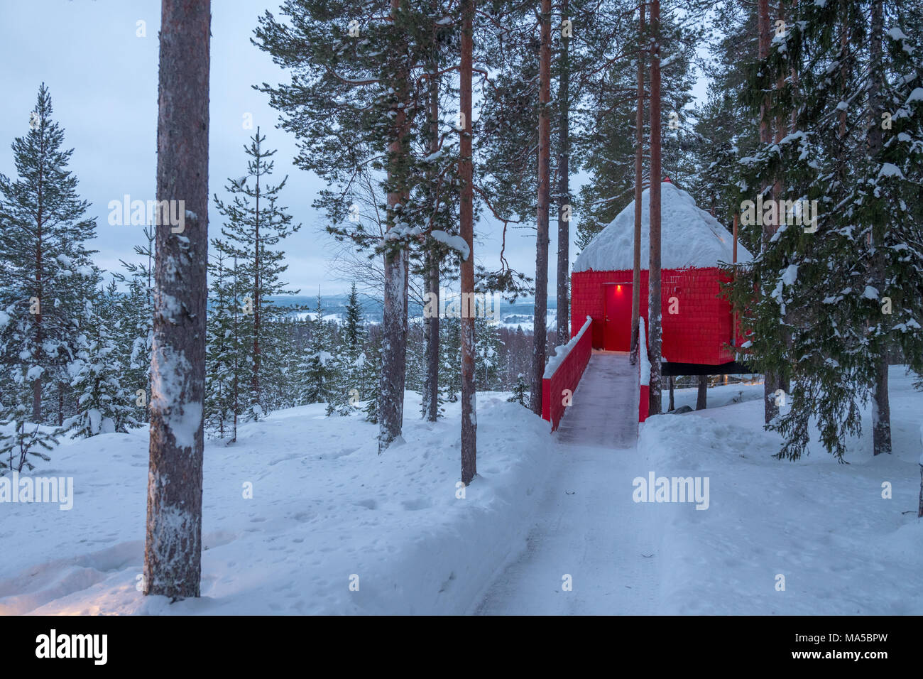 Harads tree hotel sweden hi-res stock photography and images - Alamy
