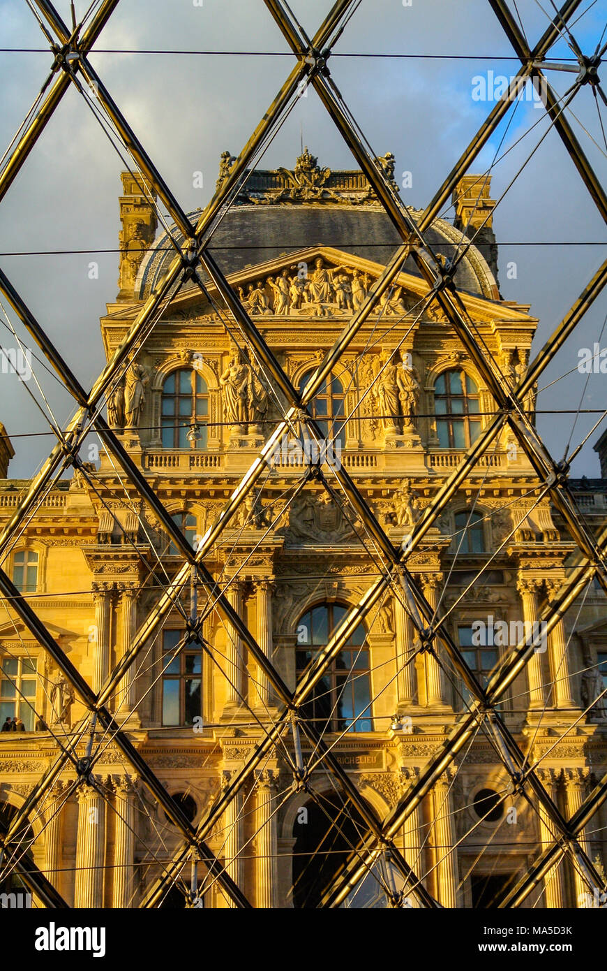 sunset, louvre museum, paris, france Stock Photo - Alamy sunset, louvre museum, paris, france Stock Photo - Alamy