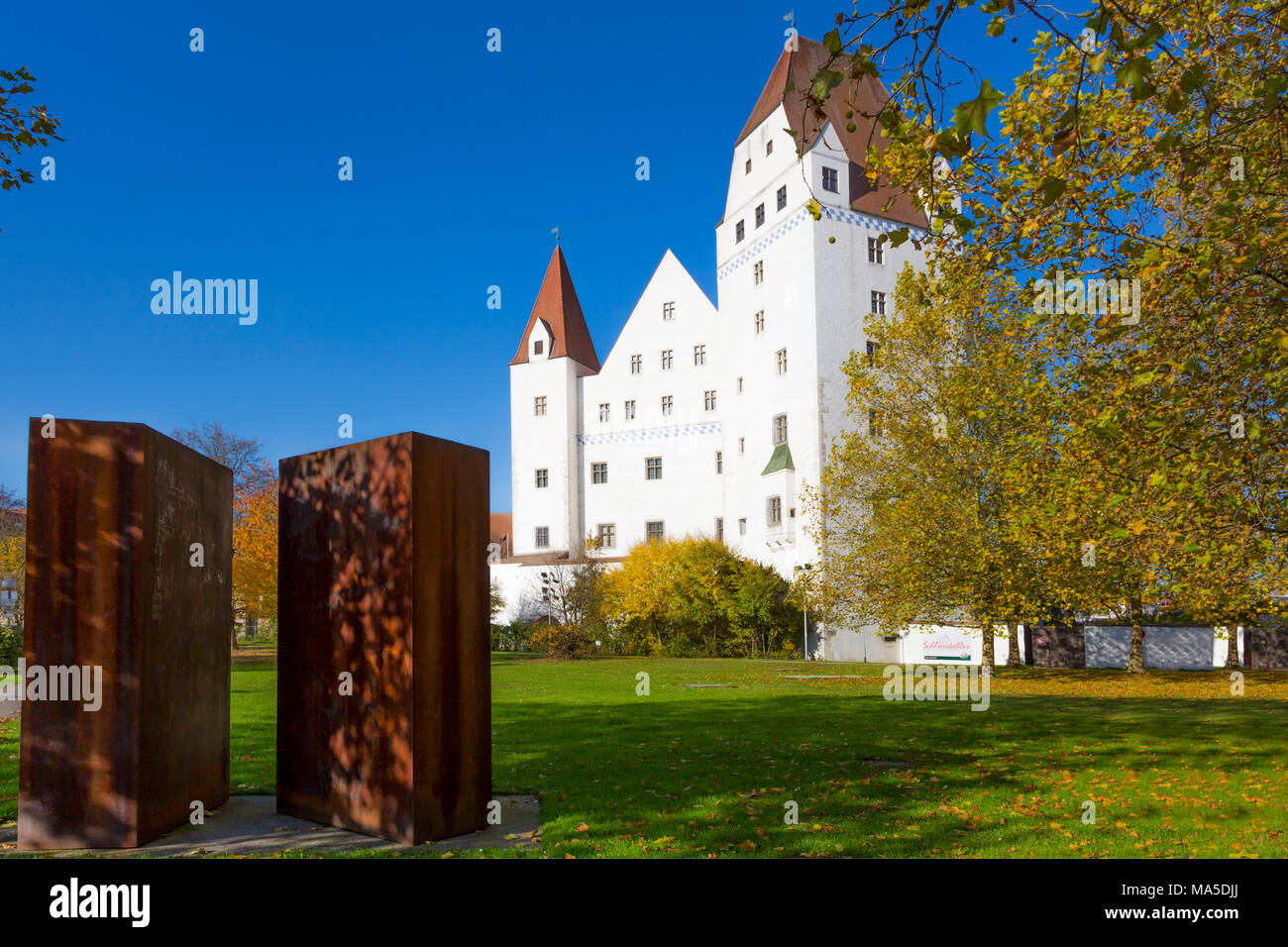 Alf Lechner steel sculpture, Neues Schloss, Ingolstadt, Bavaria Stock ...