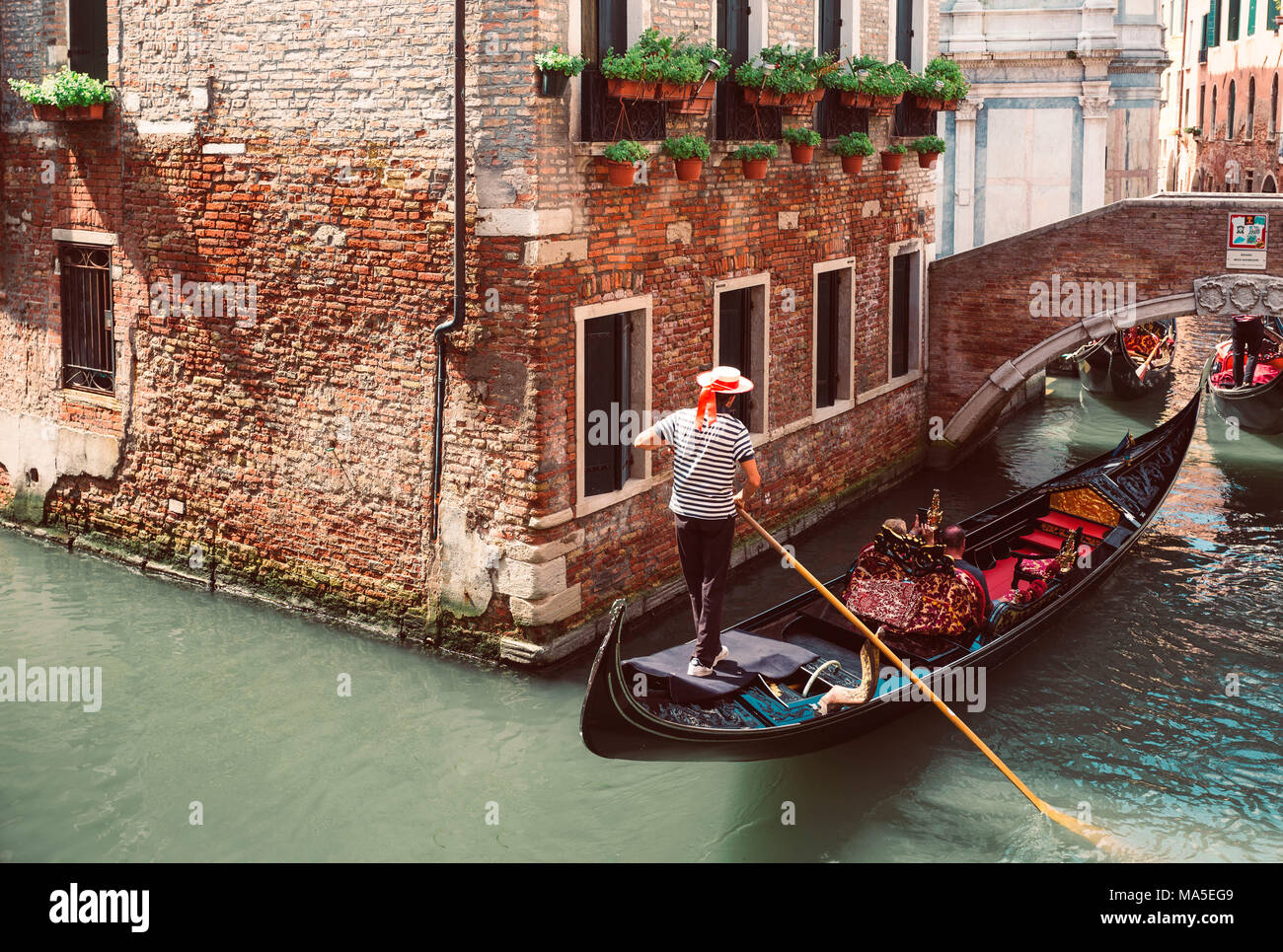 Gondola canals italy hi-res stock photography and images - Alamy