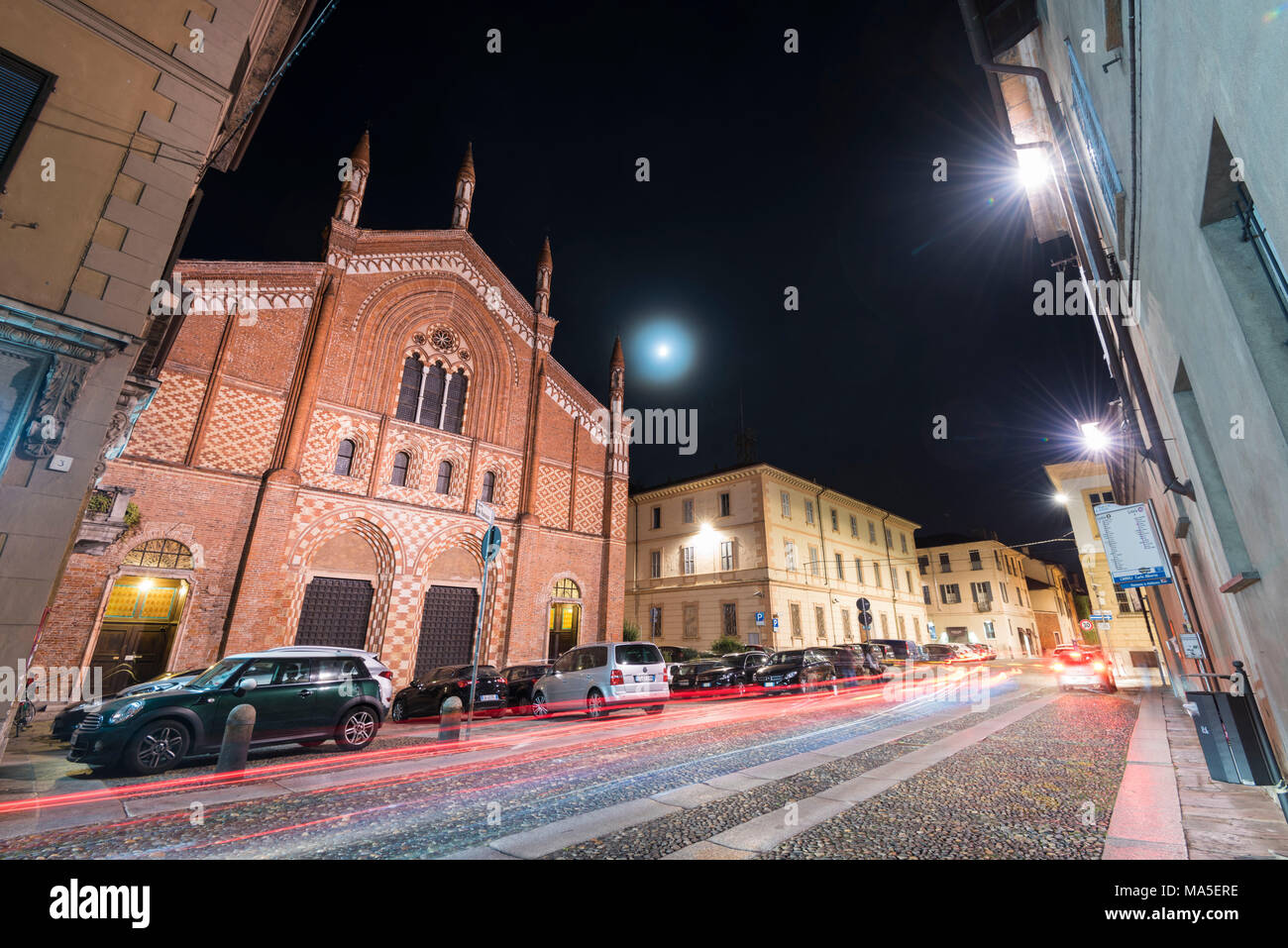 Pavia church hi-res stock photography and images - Alamy