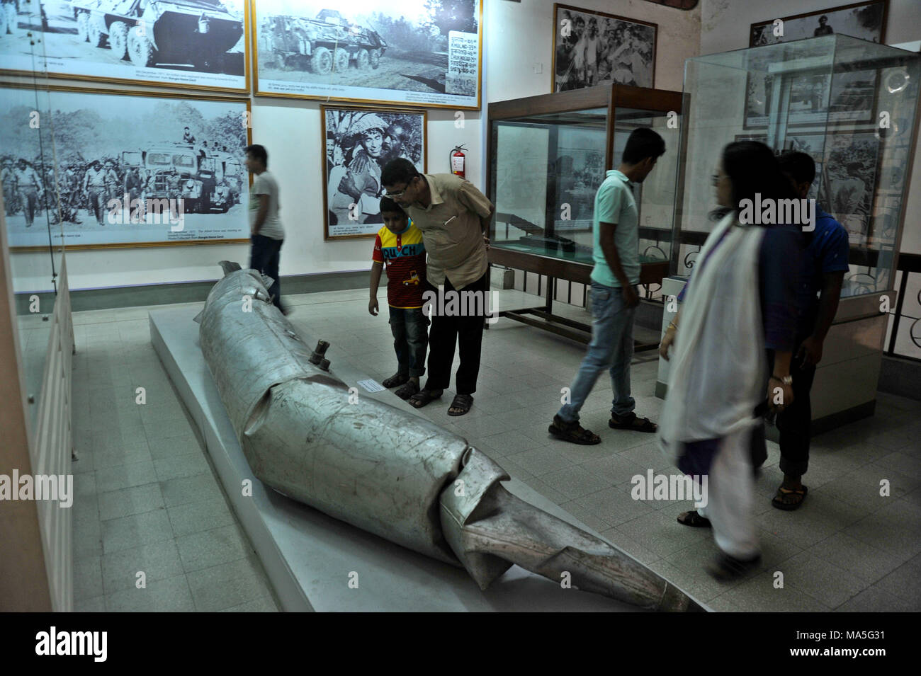 Bangladesh National museum in Dhaka Stock Photo - Alamy